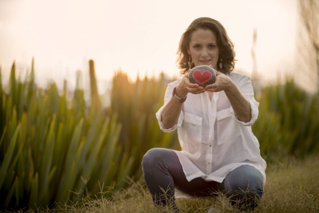 ¡Bienvenido(a)! Aquí abajo encontrarás los links a mis redes y ...