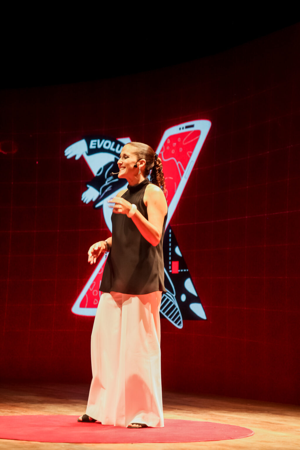 Conferencias - Sandy Mora